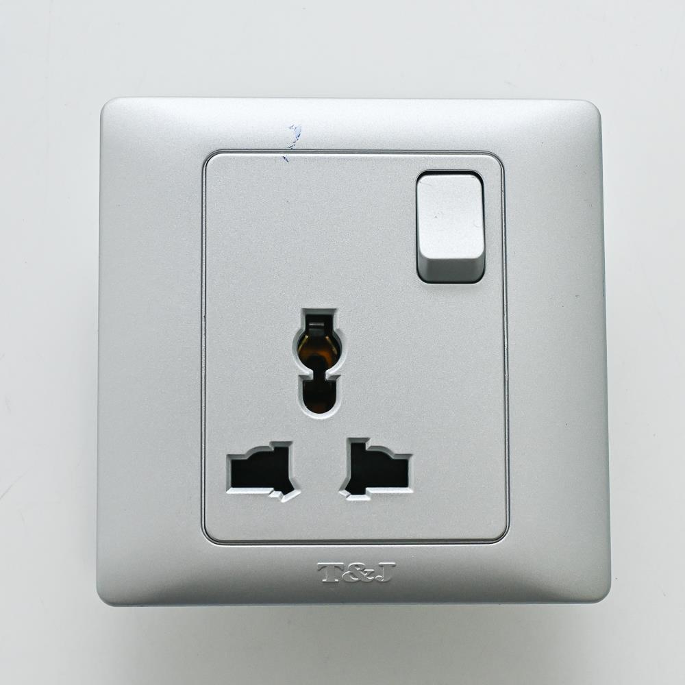 13A 1G UNI SWITCH SCKT K818S-MSL T&J