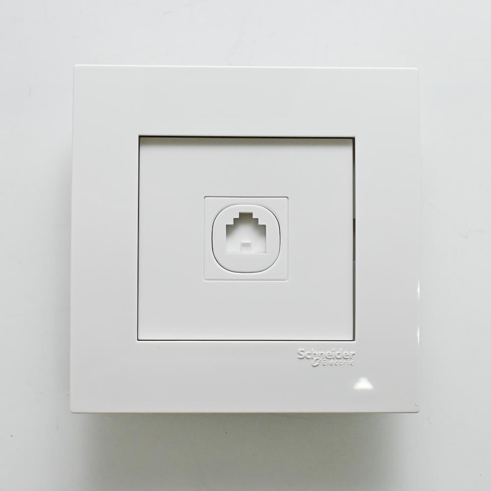 SCHNEIDER VIVACE 1 GANG TELEPHONE OUTLET SHUTTER KB31TS
